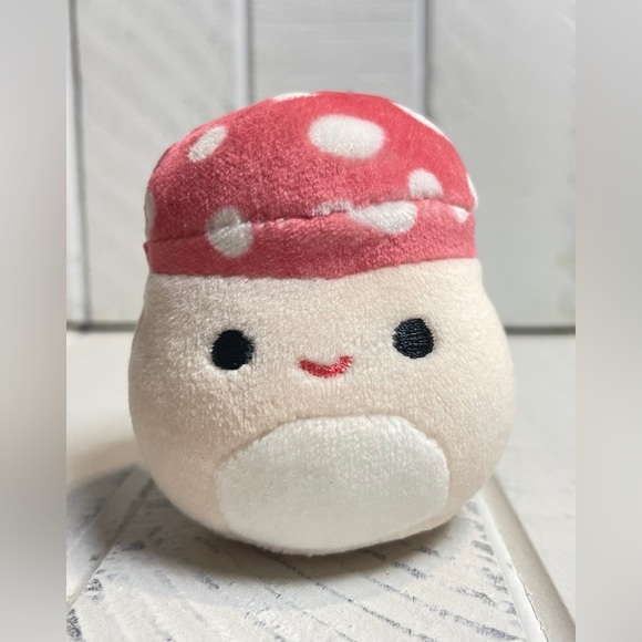 Jazwares | Toys | Squishmallows Micromallow Malcolm Mushroom Mini Plush ...